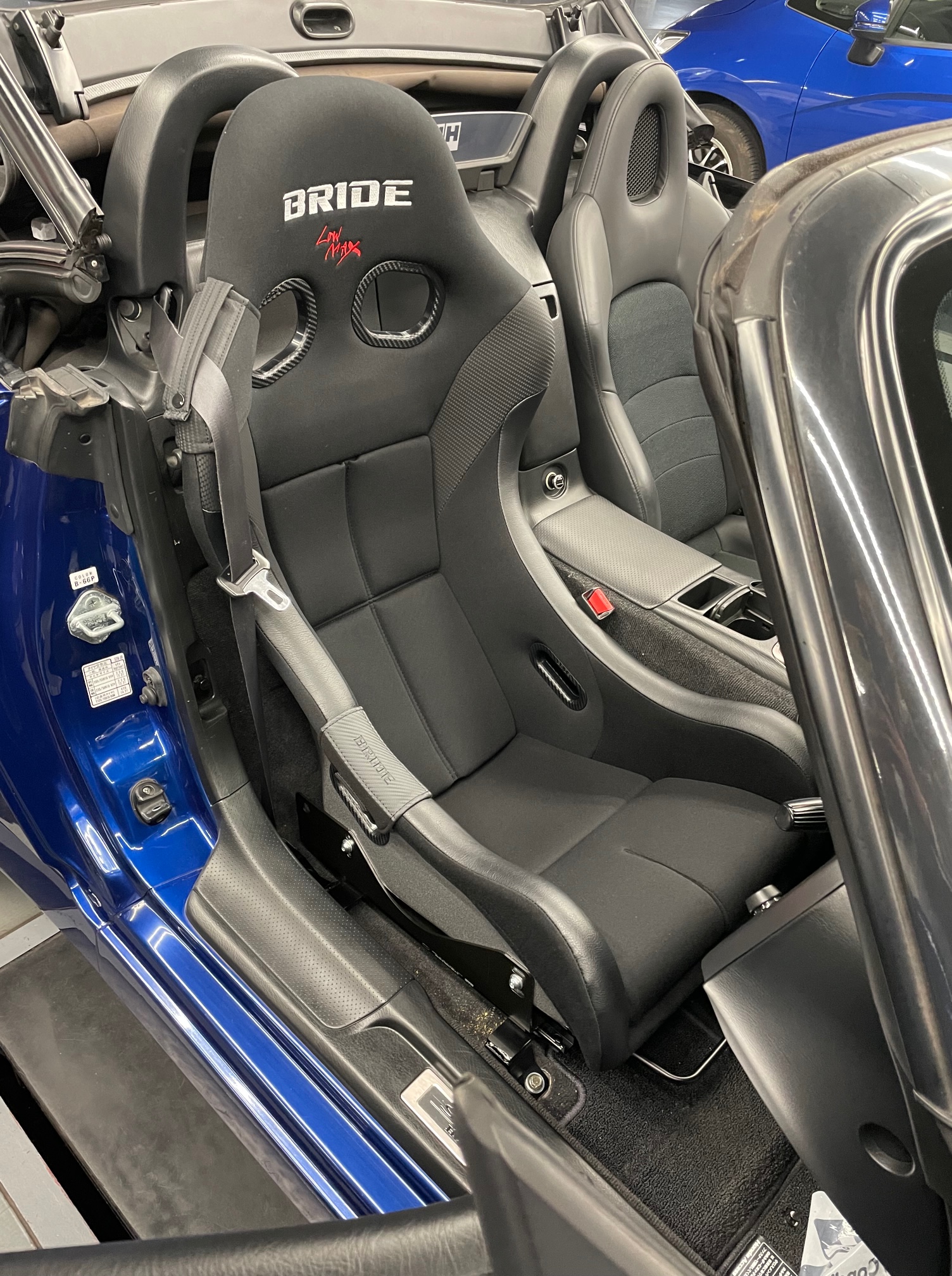 S2000にBRIDE | A PIT AUTOBACS