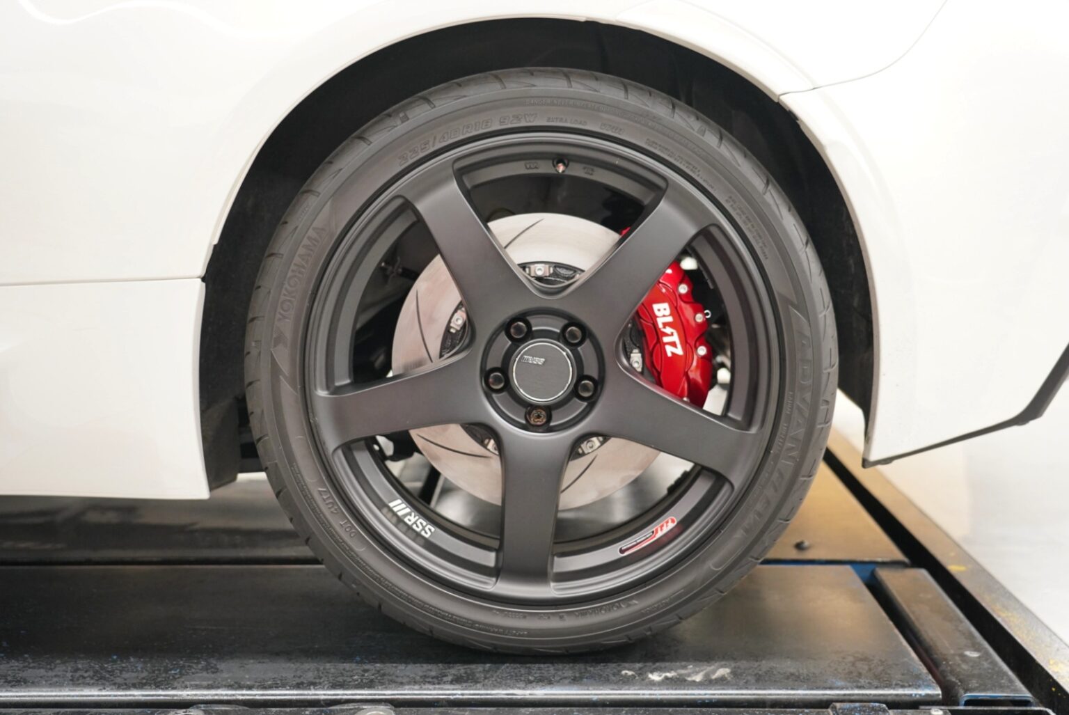 GR86にBLITZ BIG CALIPER KIT II | A PIT AUTOBACS