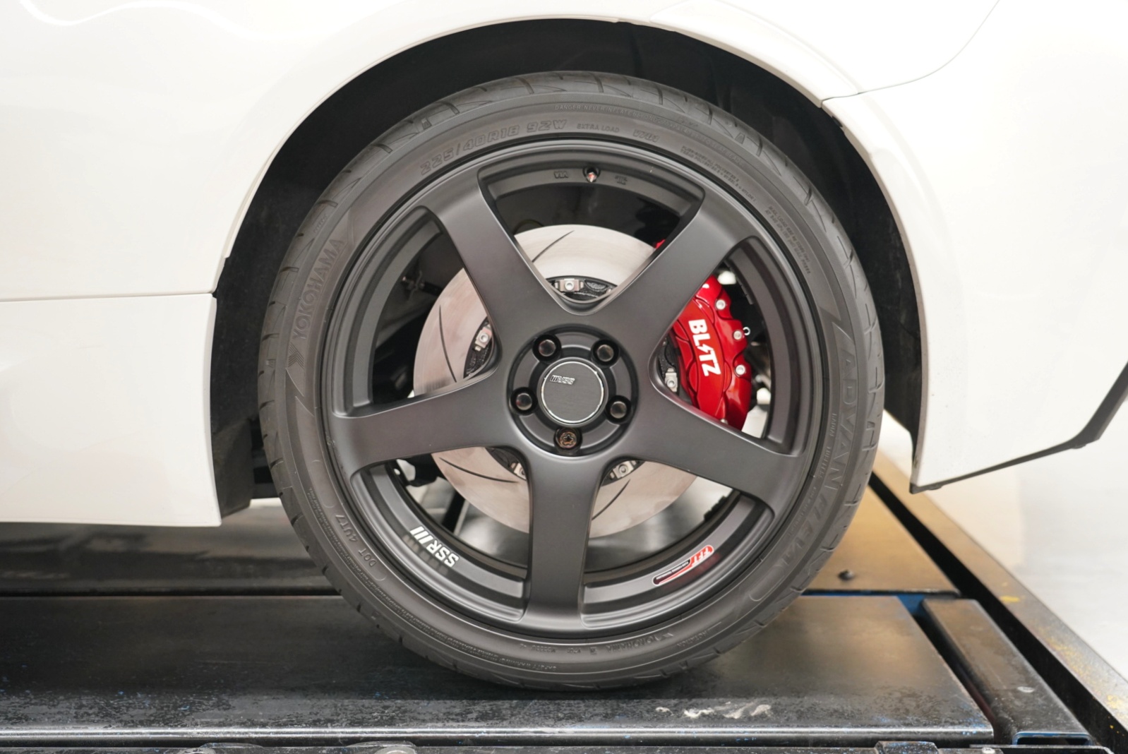 GR86にBLITZ BIG CALIPER KIT II | A PIT AUTOBACS