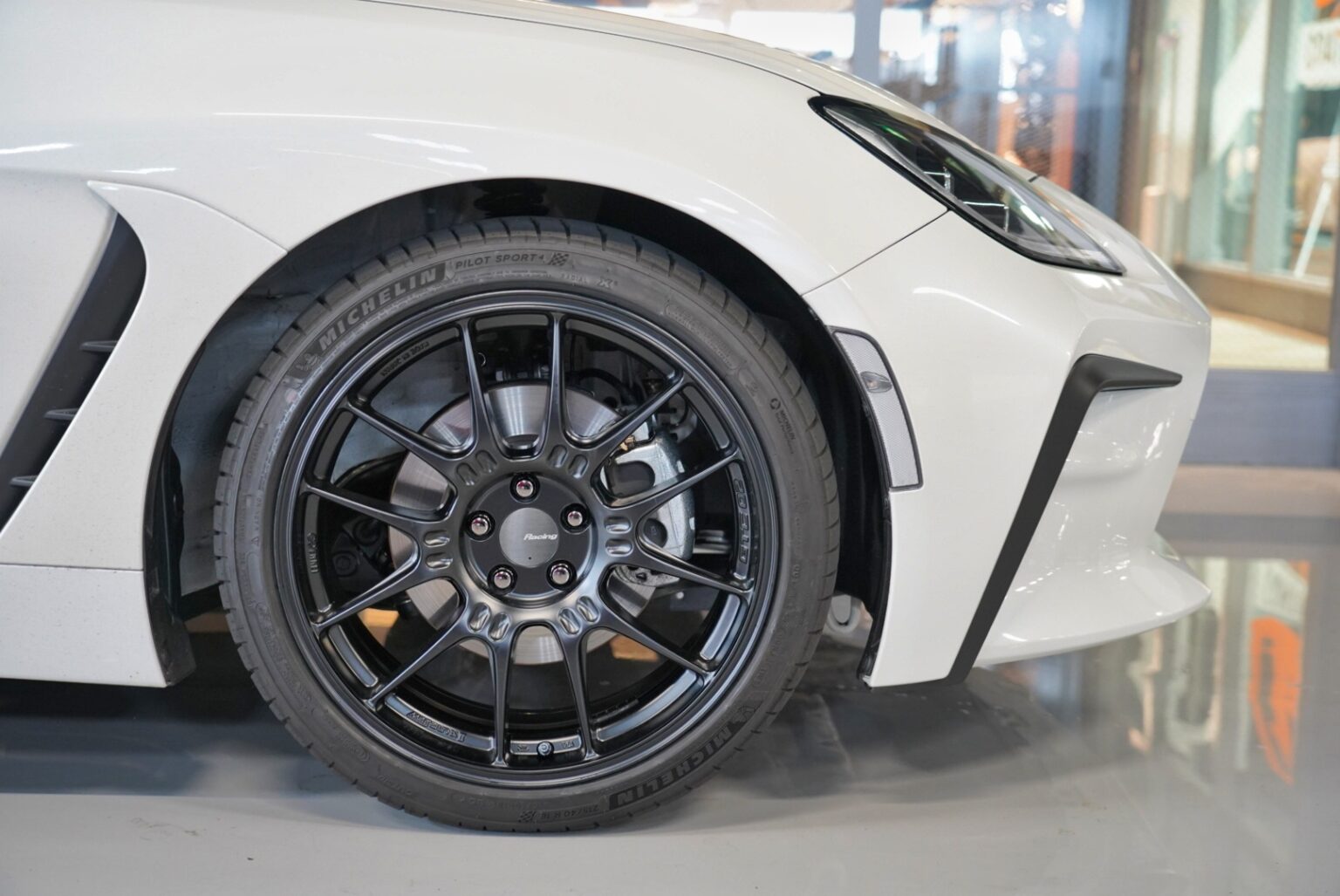 GR86にENKEI GTC02×BLITZ ZZ-R | A PIT AUTOBACS