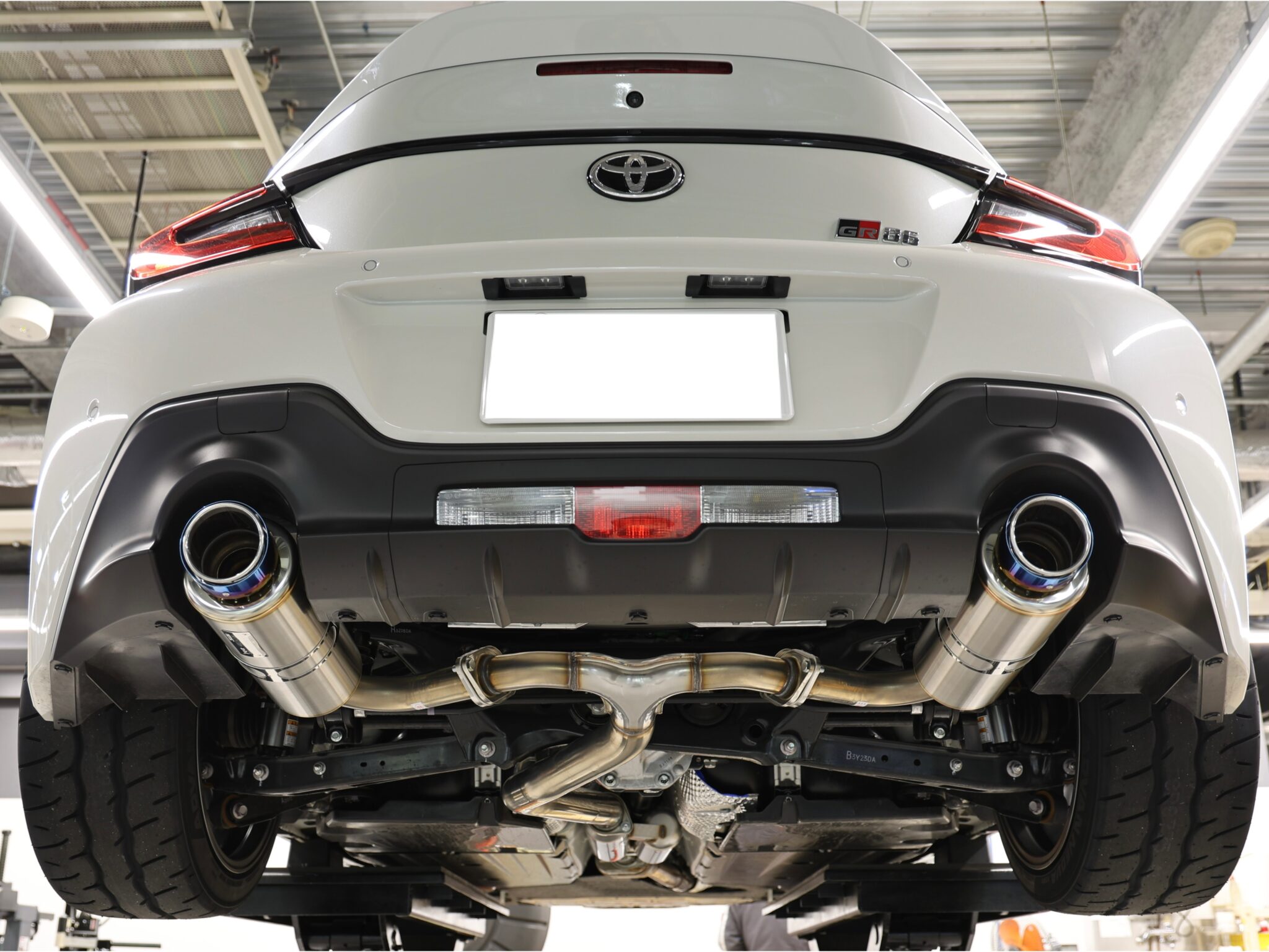 GR86 × HKS / RECARO / TOM’S / CUSCO | A PIT AUTOBACS