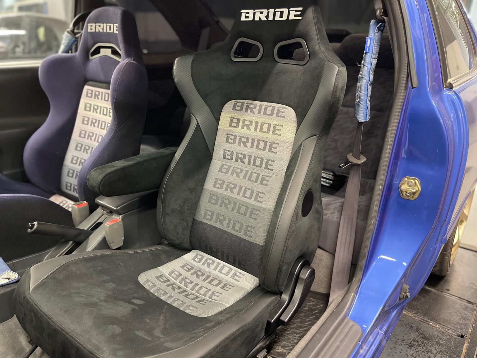 LUCINO クーペ × BRIDE ERGOSTER | A PIT AUTOBACS