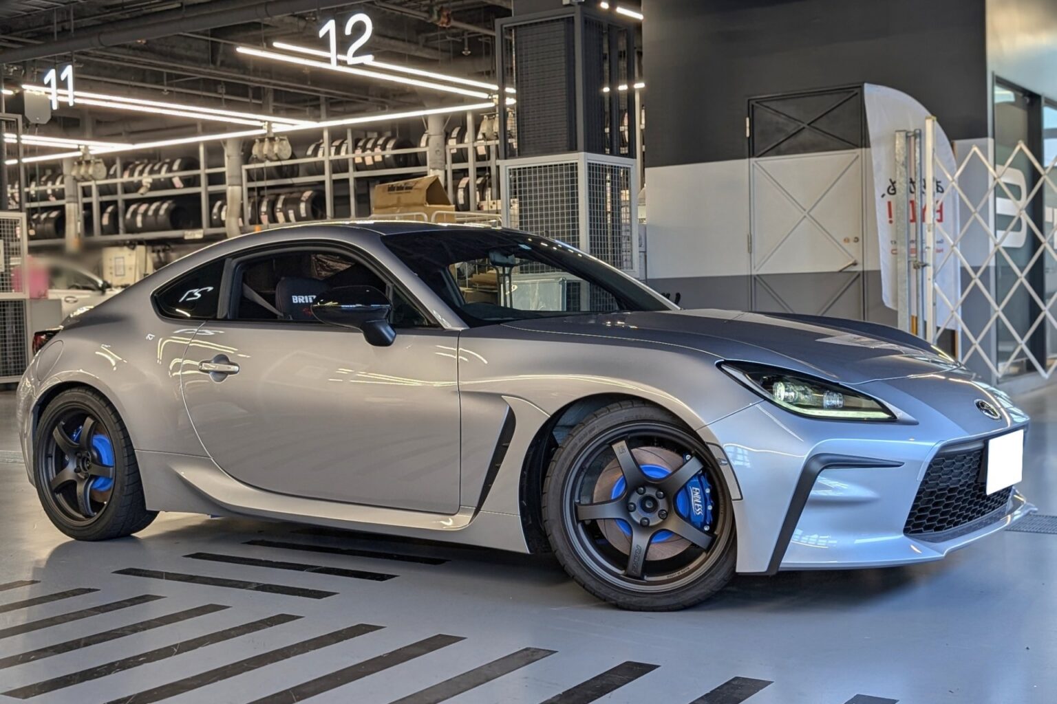 GR86にENDLESSキャリパーキット | A PIT AUTOBACS