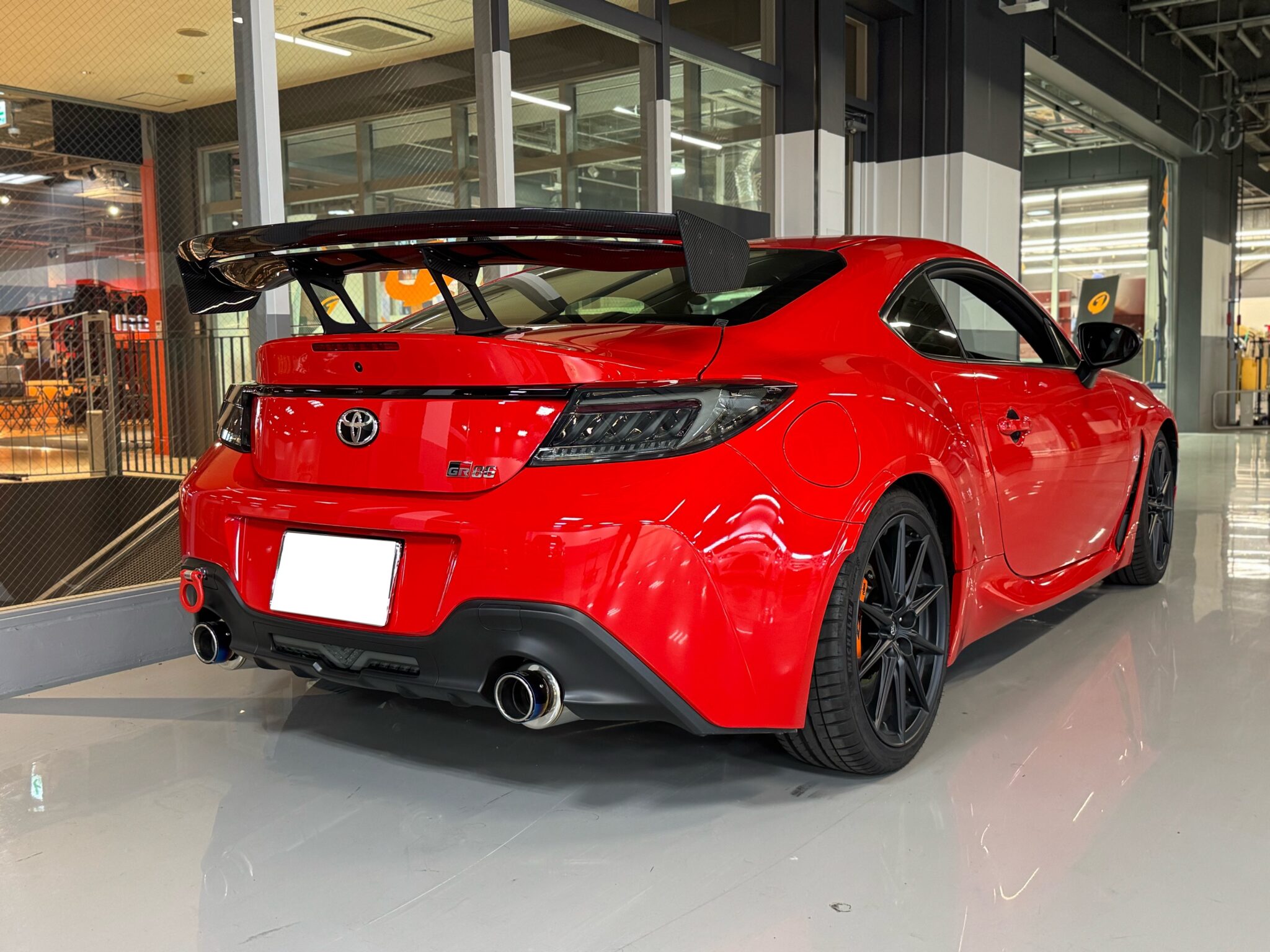 GR86 × VOLTEX製GT-WING | A PIT AUTOBACS