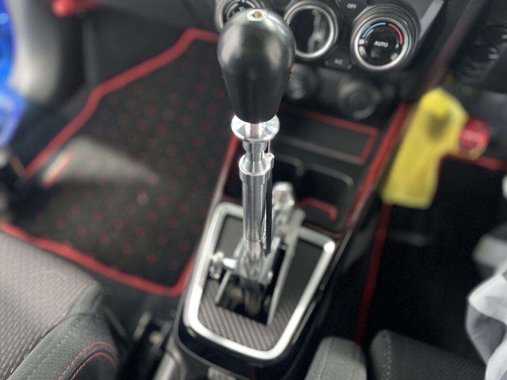 ZC33Sスイフトスポーツ CAEウルトラシフター | A PIT AUTOBACS