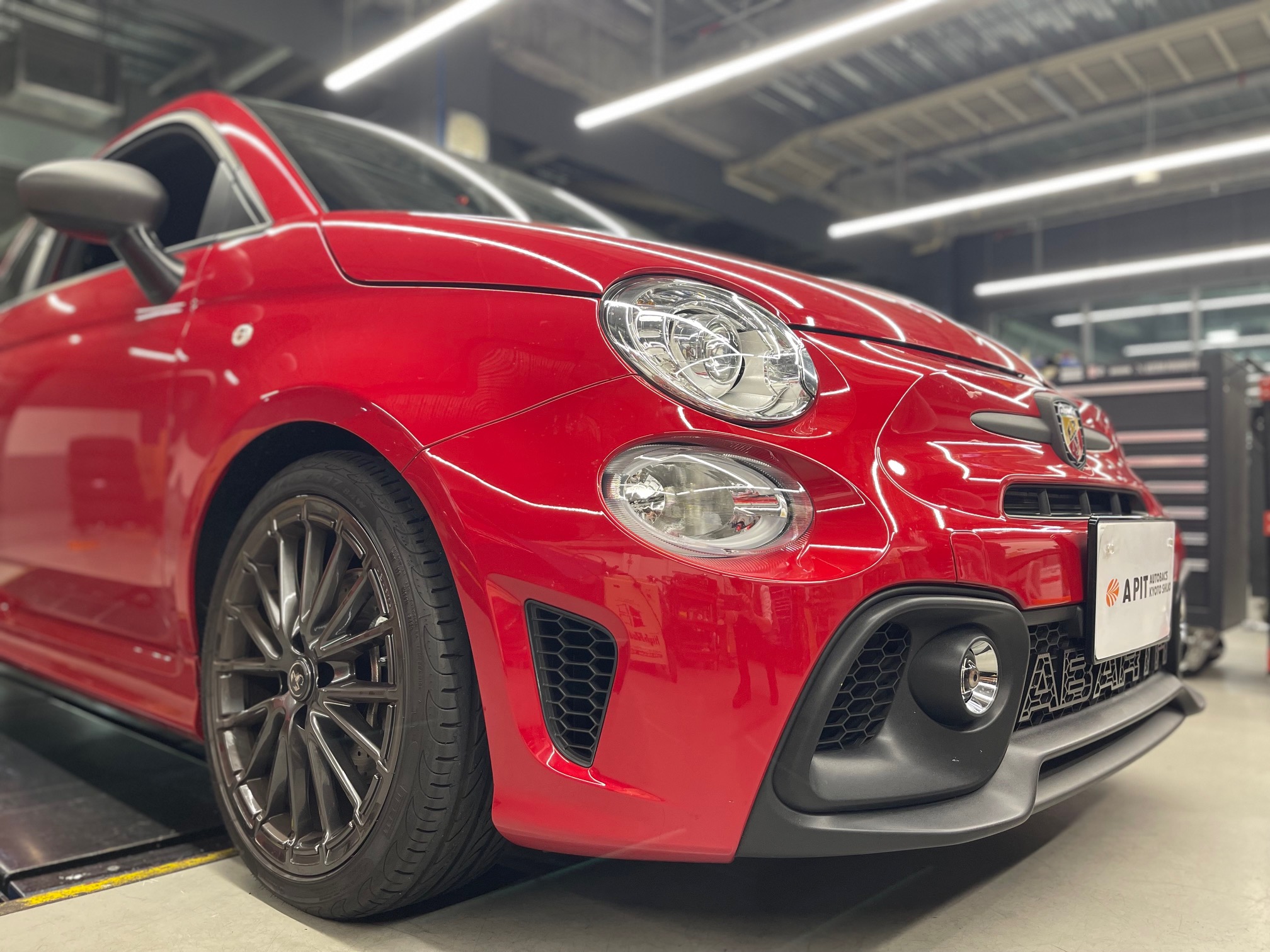 ABARTH F595C × HKS VIITS SUSPENTION R | A PIT AUTOBACS